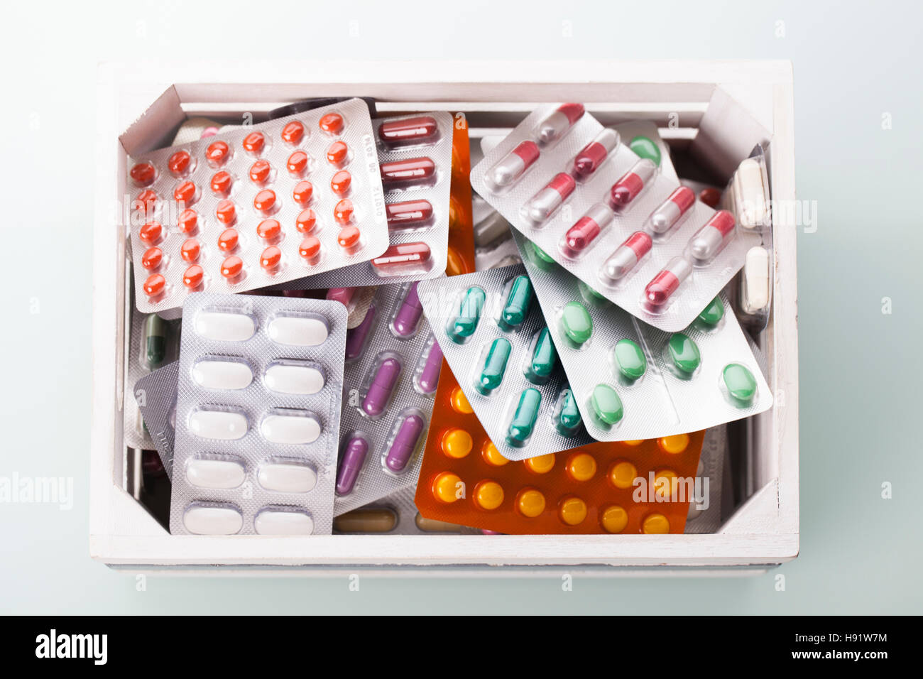 Set of capsules in medical light. Studio shot Stock Photo - Alamy