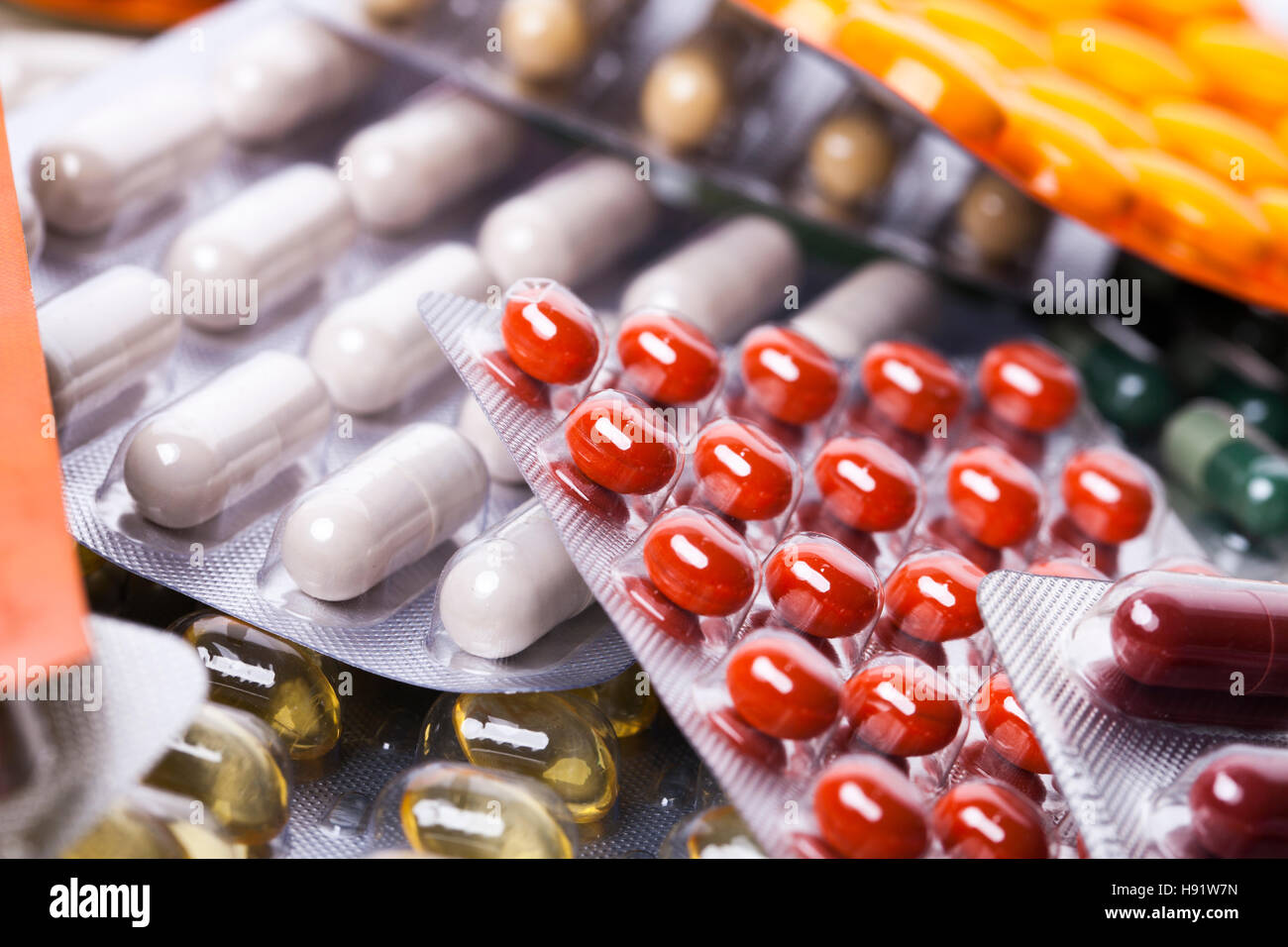 Set of capsules in medical light. Studio shot Stock Photo - Alamy