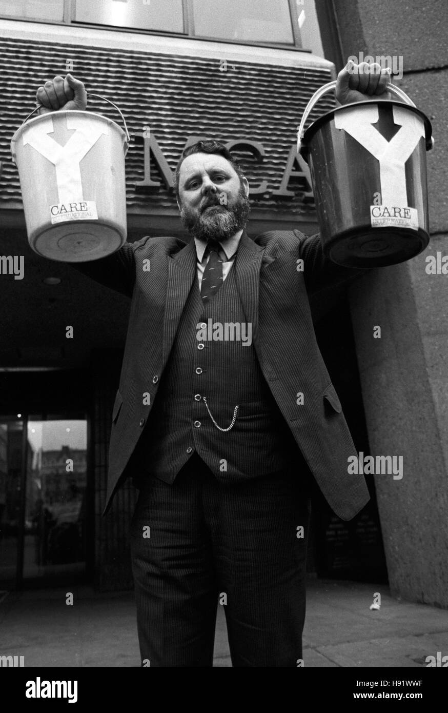 Terry Waite, the Archbishop of Canterbury's special envoy, who recently ...