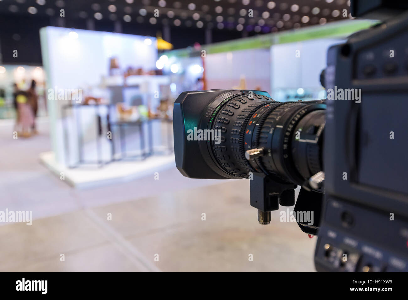 camera broadcasting television working in studio Stock Photo - Alamy