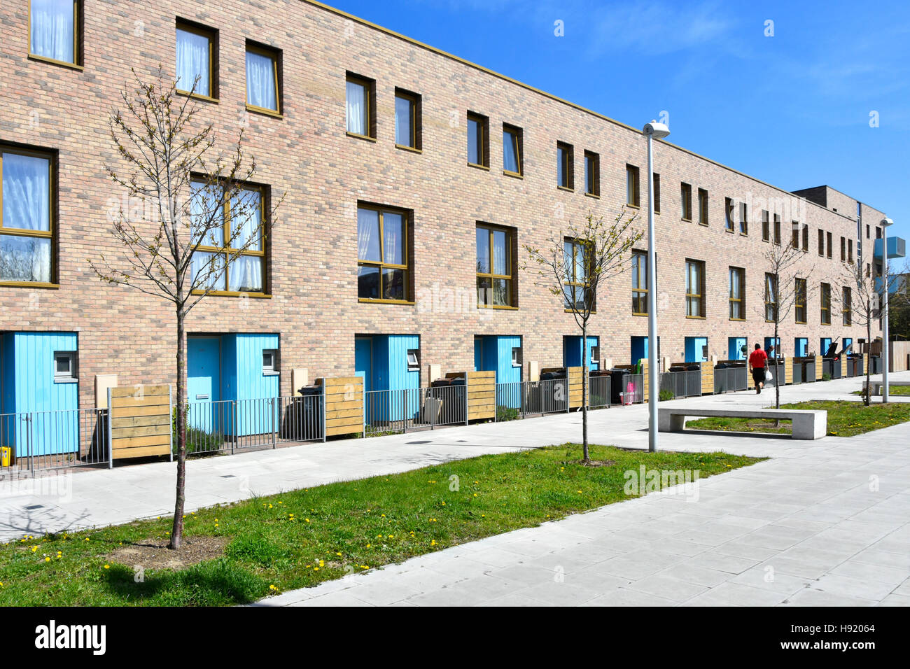 Modern row houses High Resolution Stock Photography and Images - Alamy