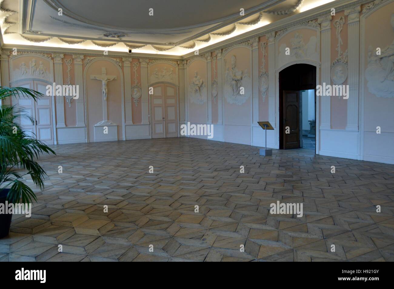 The monks refectory hi-res stock photography and images - Alamy