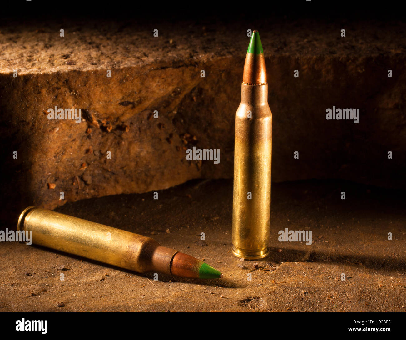 Armor piercing shells hi-res stock photography and images - Alamy