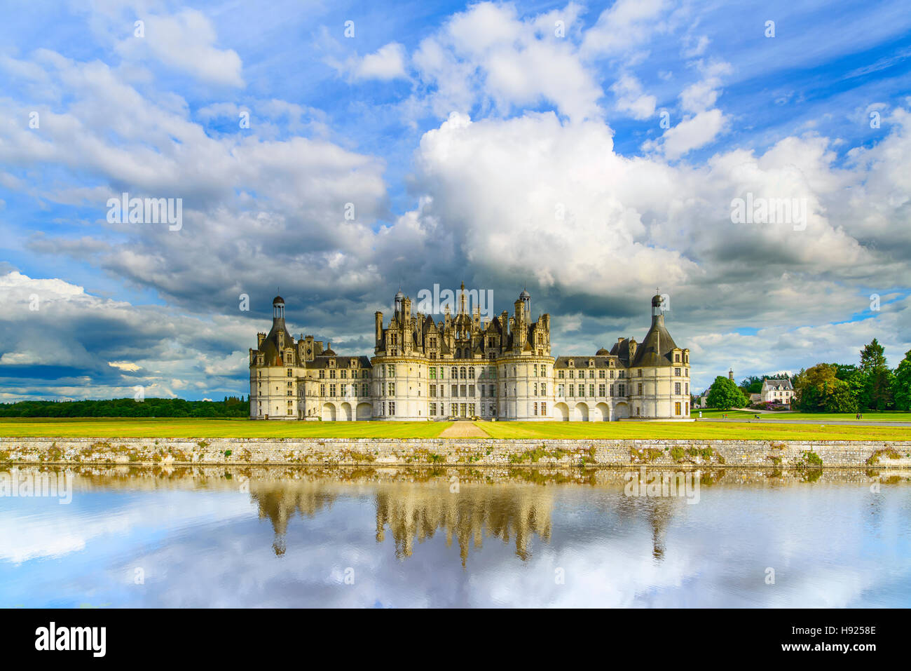 Chateau de Chambord, royal medieval french castle and reflection. Loire ...