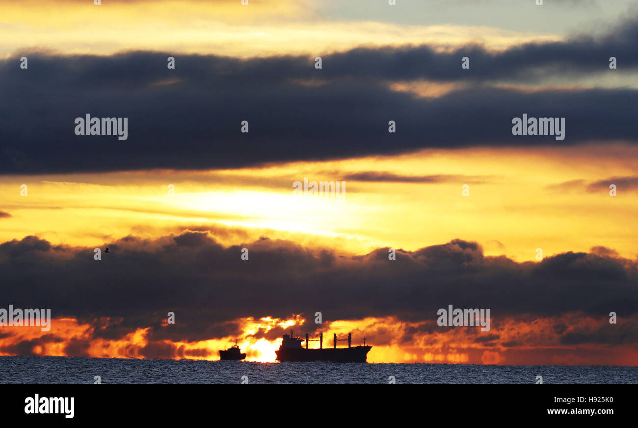 Sun carrier hi-res stock photography and images - Alamy