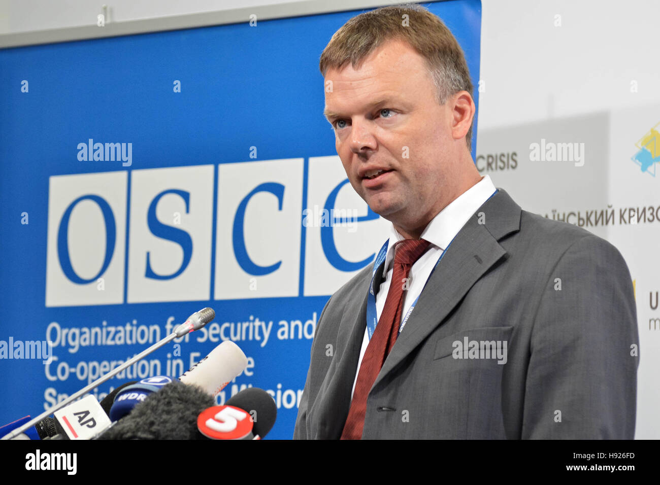 Kiev, Ukraine. 17th Nov, 2016. Alexander Hug, Deputy Chief Monitor of ...