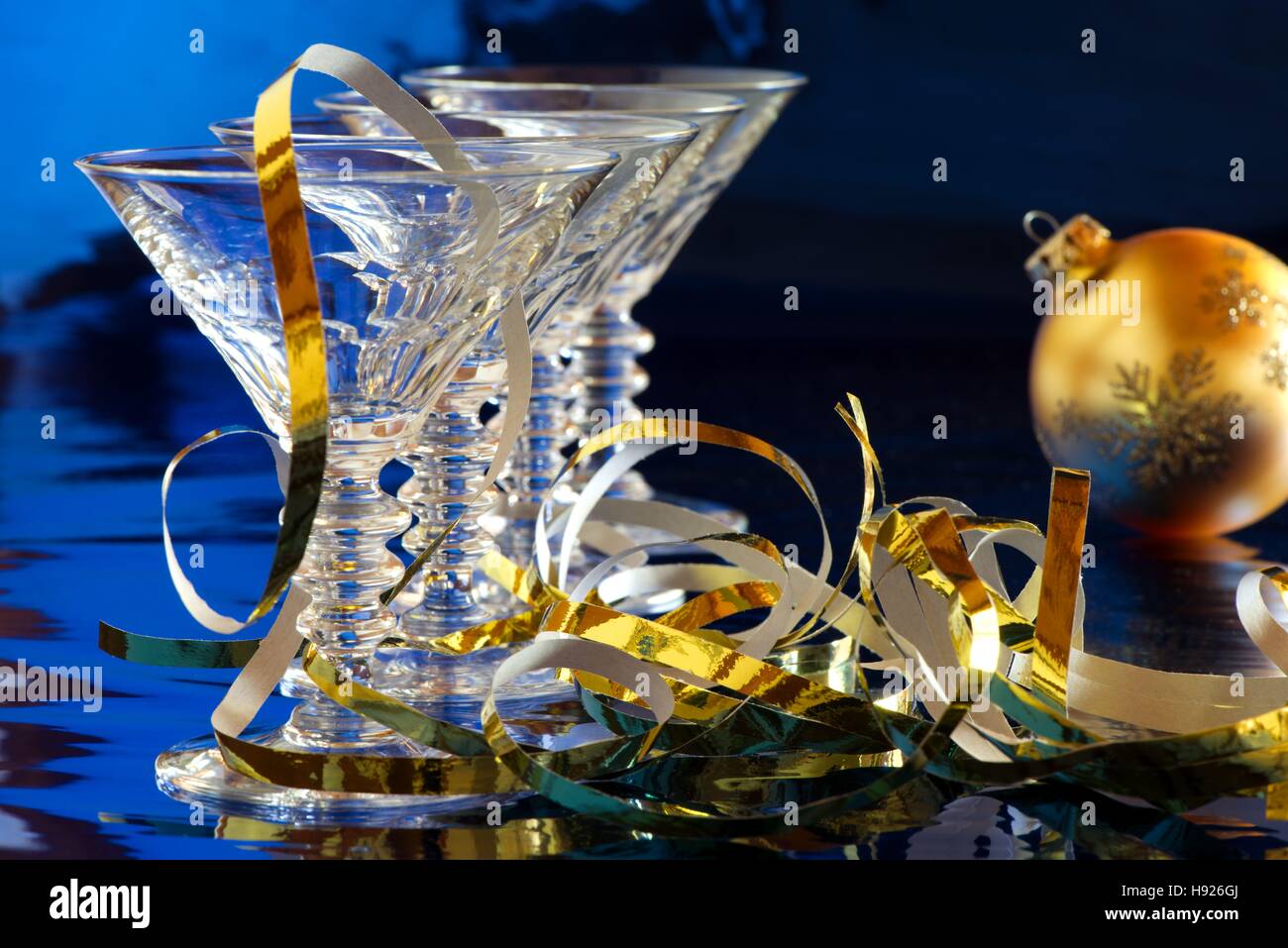 Cocktail glasses christmas hi-res stock photography and images - Alamy