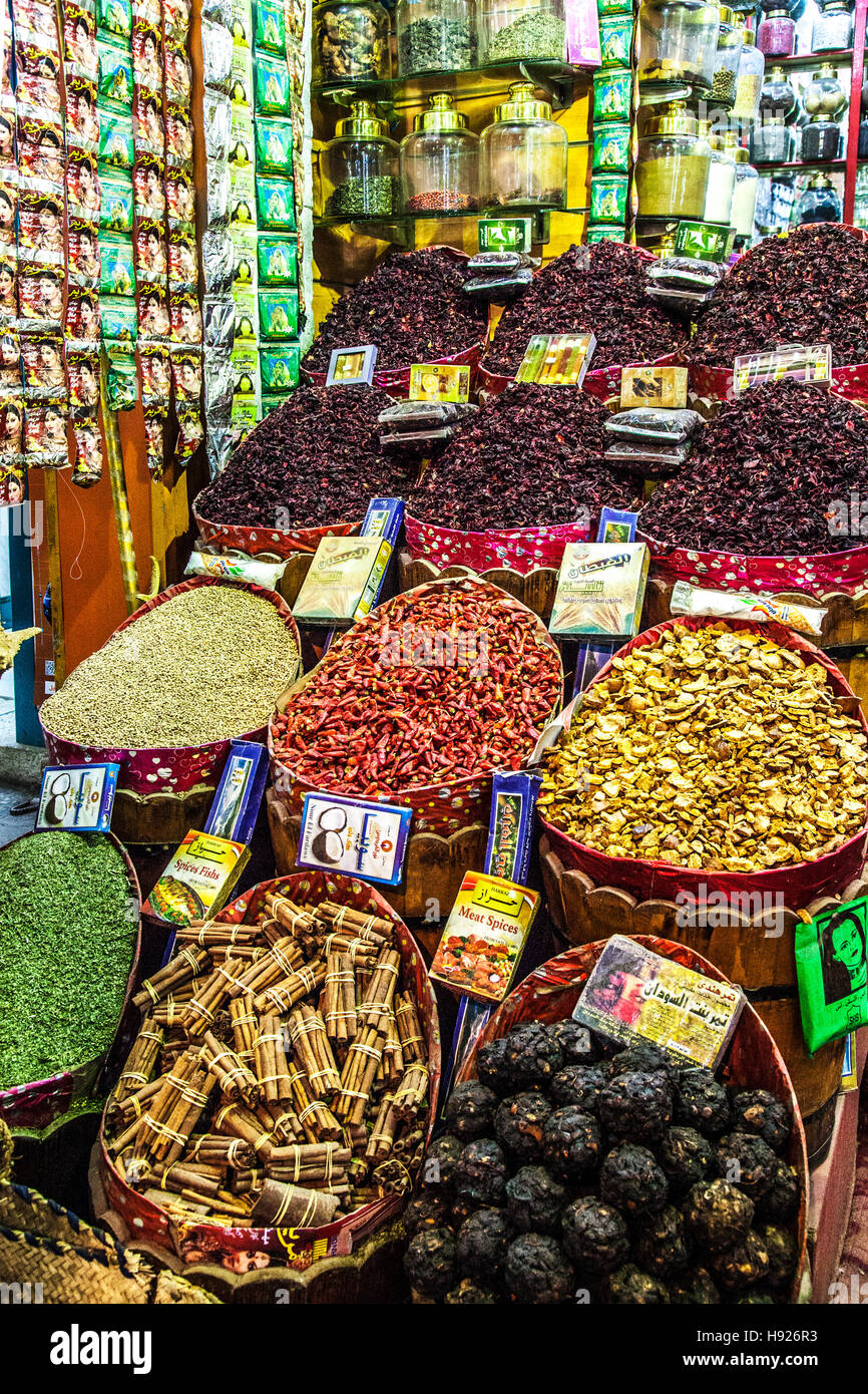 Spices market stall aswan egypt hi-res stock photography and images - Alamy