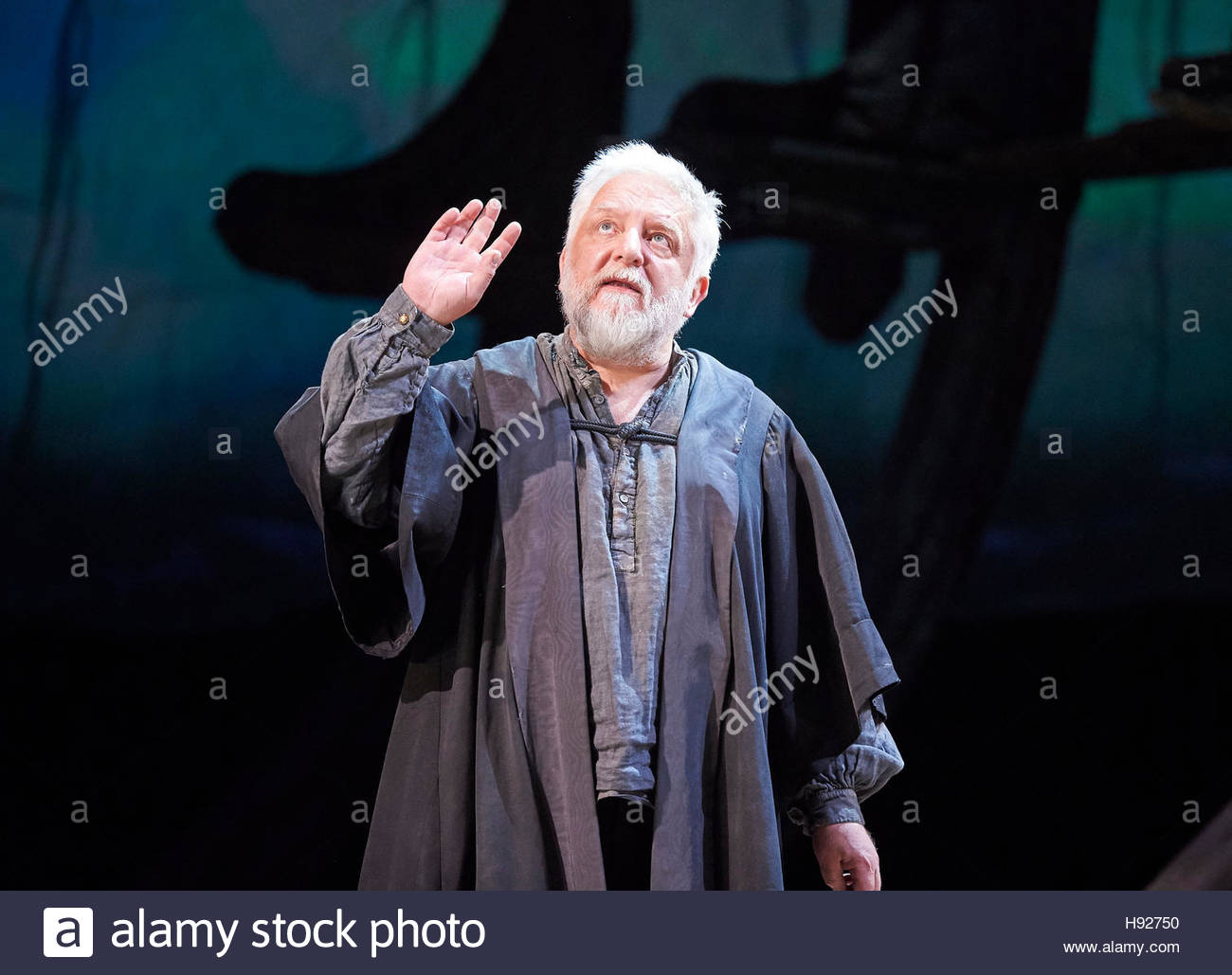 Simon Russell Beale High Resolution Stock Photography and Images - Alamy