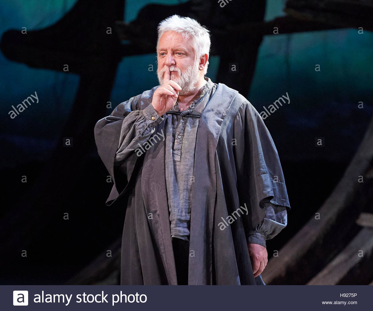 Simon Russell Beale High Resolution Stock Photography and Images - Alamy