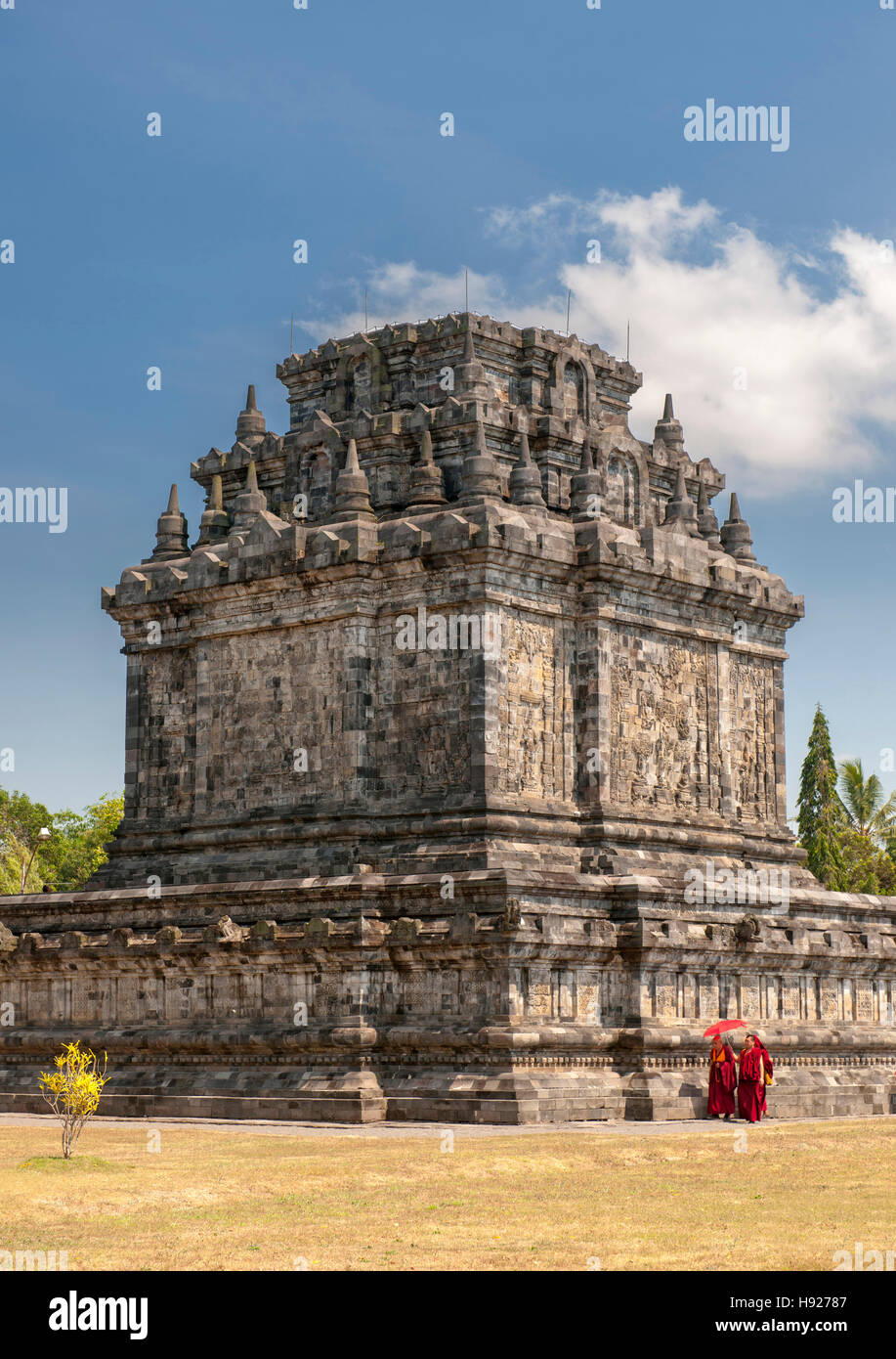 Mendut Temple Monks High Resolution Stock Photography and Images - Alamy