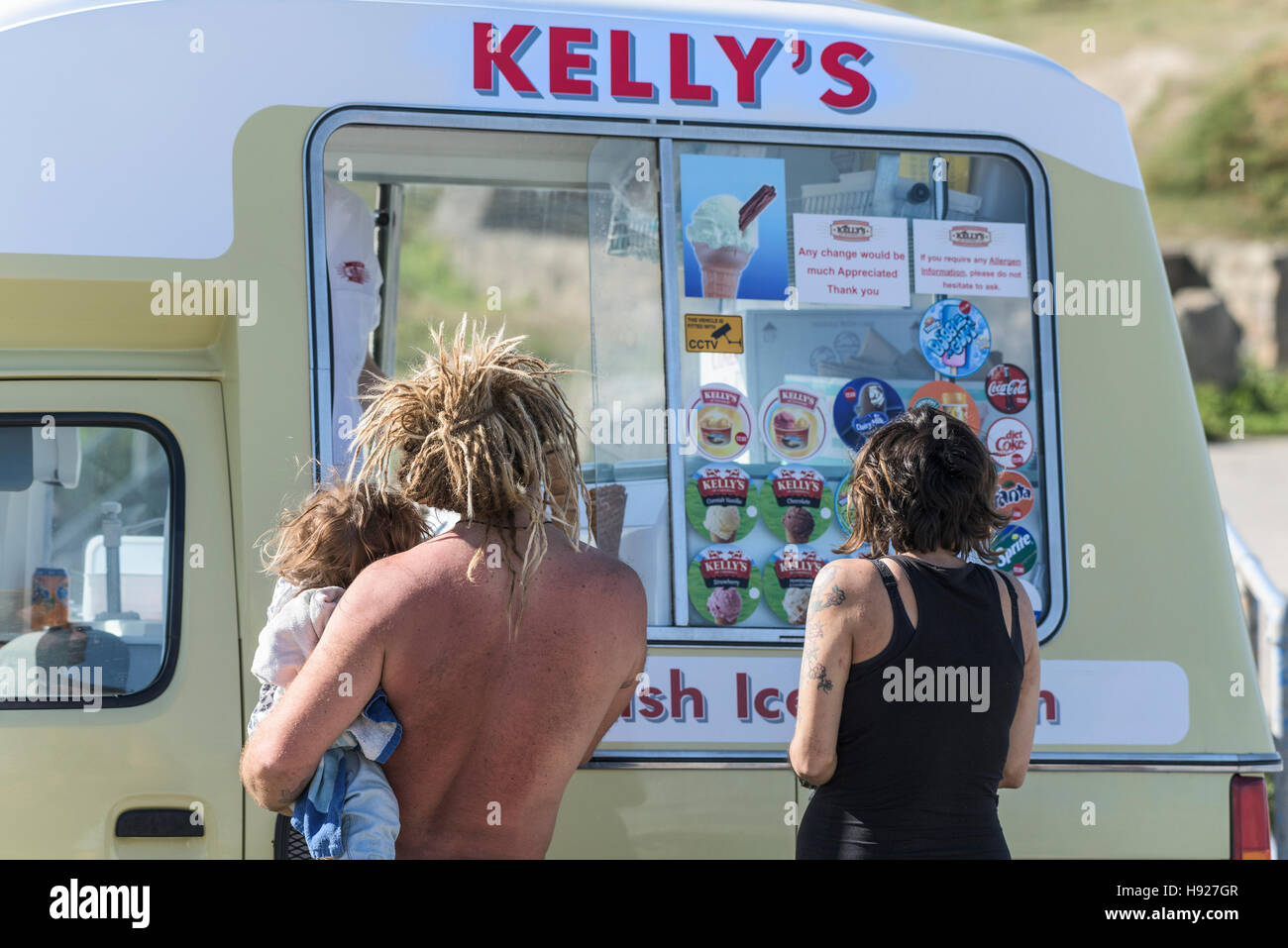 Kellys cornish ice cream van hi-res stock photography and images - Alamy