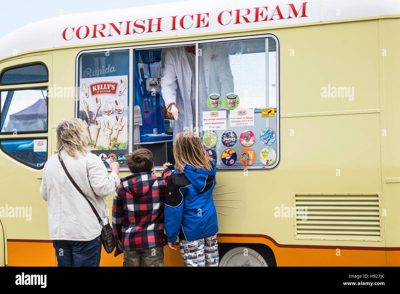 Kellys ice cream van hi-res stock photography and images - Alamy