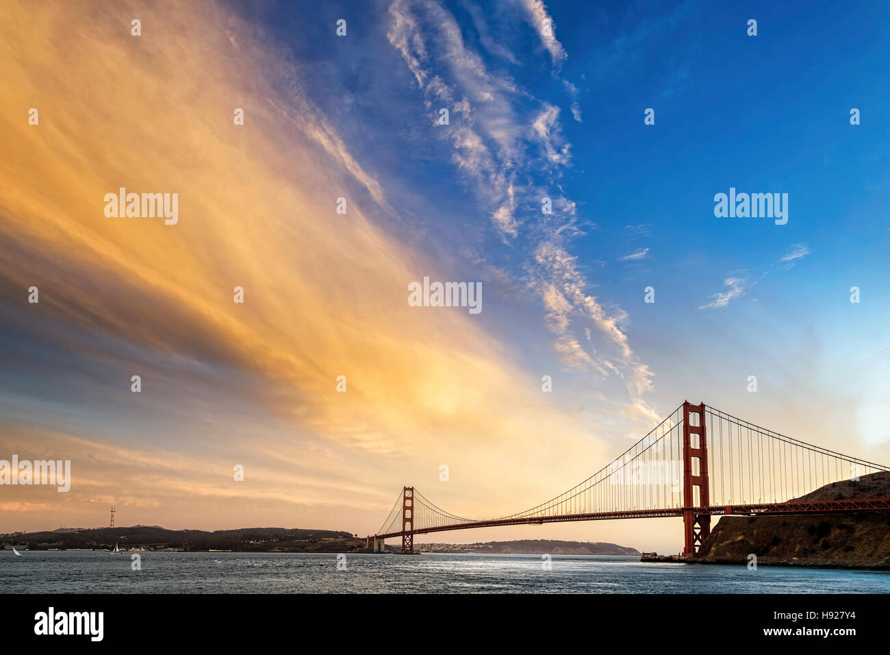 Sunset over the Golden Gate Bridge Stock Photo - Alamy