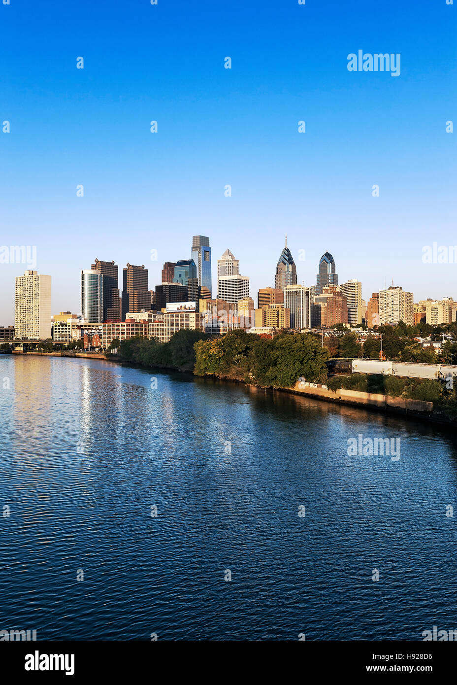 Philadelphia cityscapes hi-res stock photography and images - Alamy