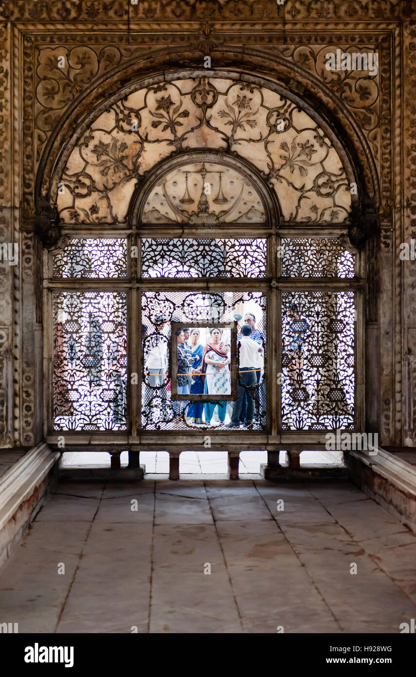 Interior of Khas Mahal at The Red Fort Complex in New Delhi Stock Photo ...
