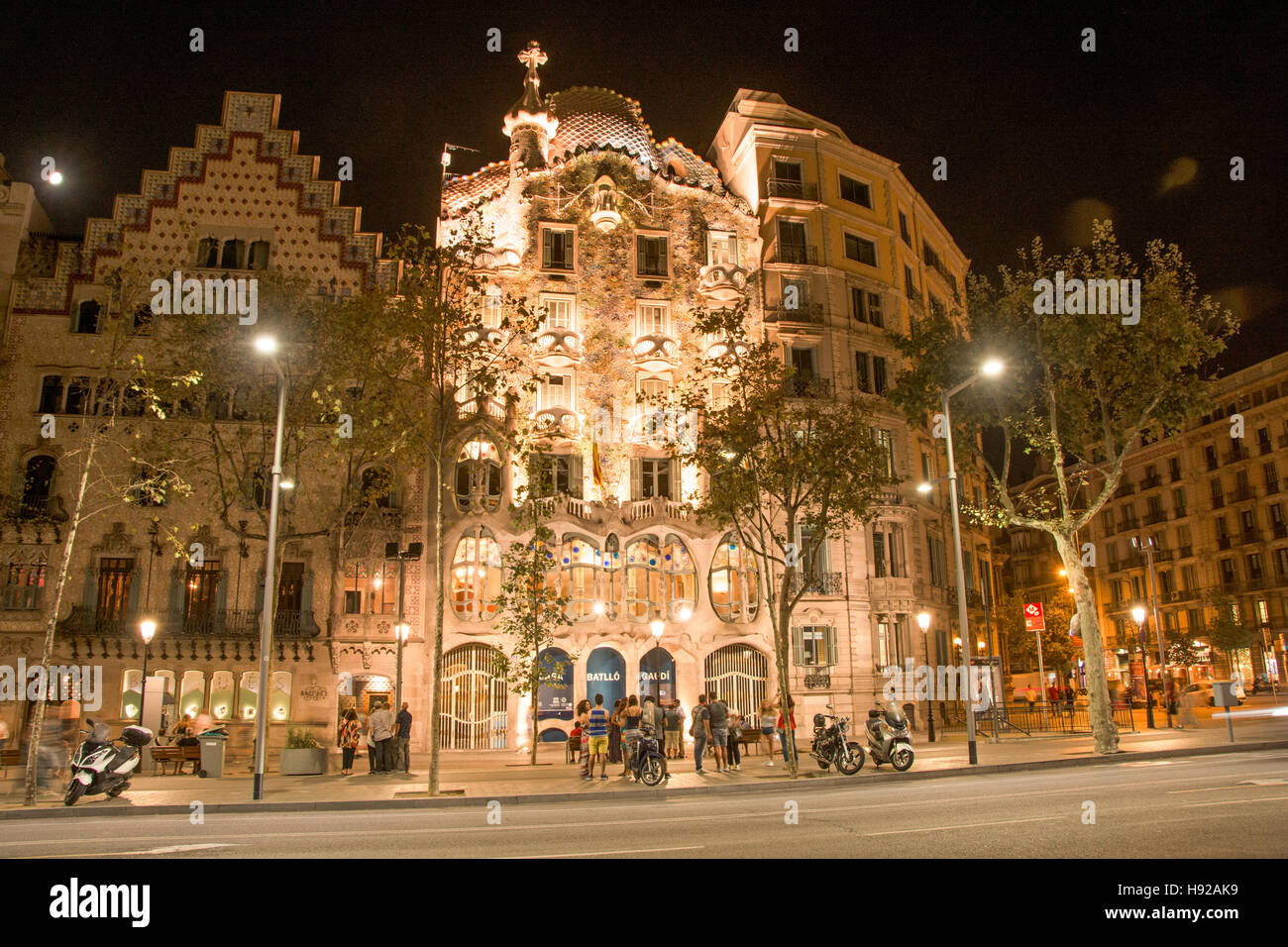 Casa batllo night view antoni hi-res stock photography and images - Alamy