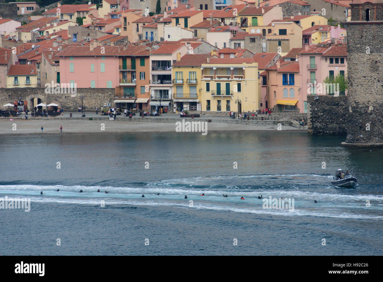 Training of the French Marine Commando's in the bay of Collioure ...