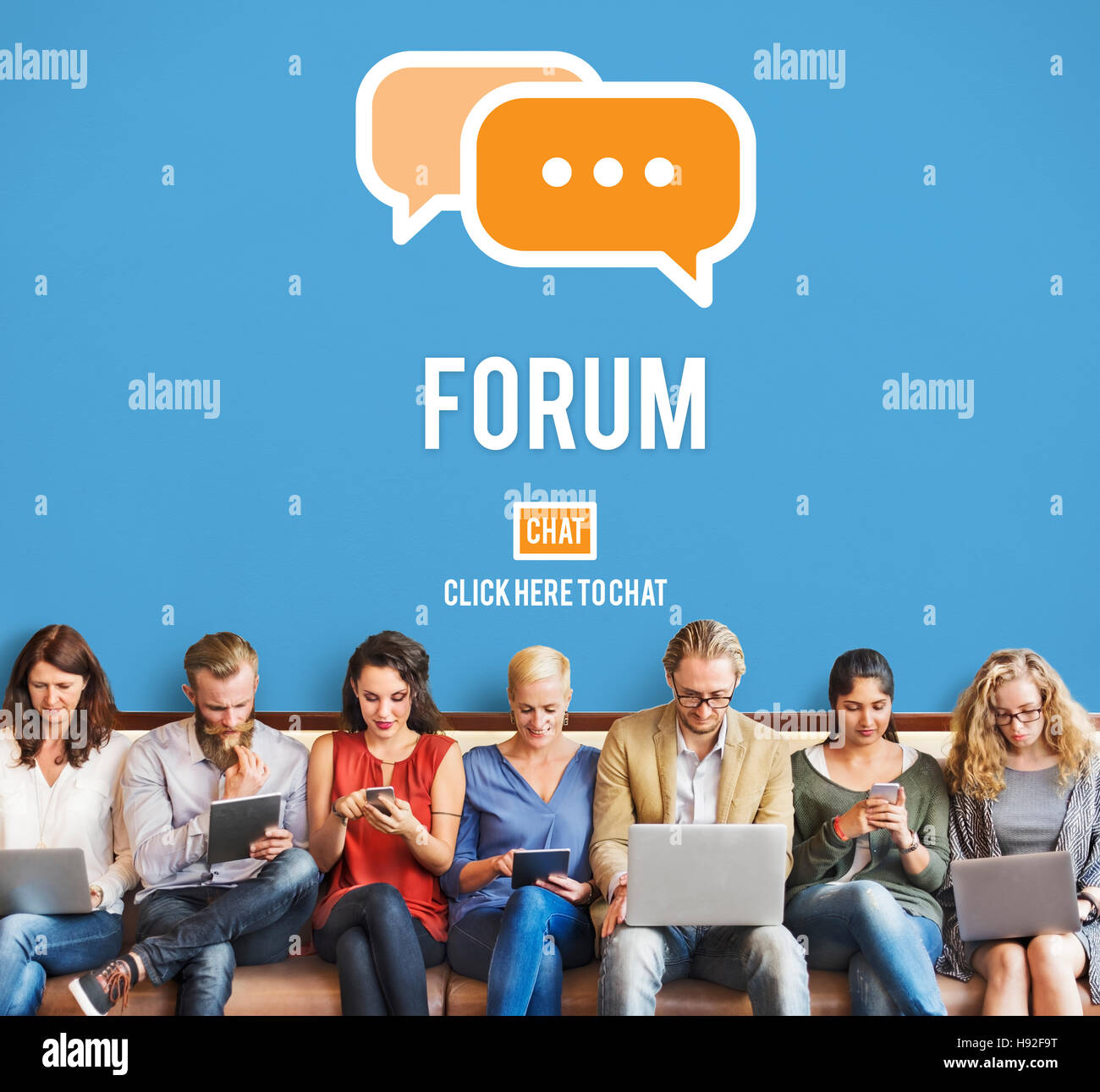 Group discuss hi-res stock photography and images - Alamy