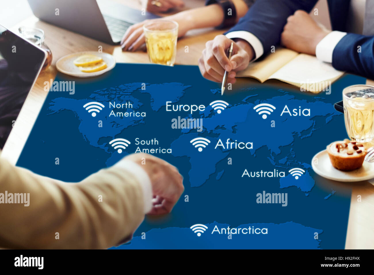 Location destination journey map hi-res stock photography and images ...