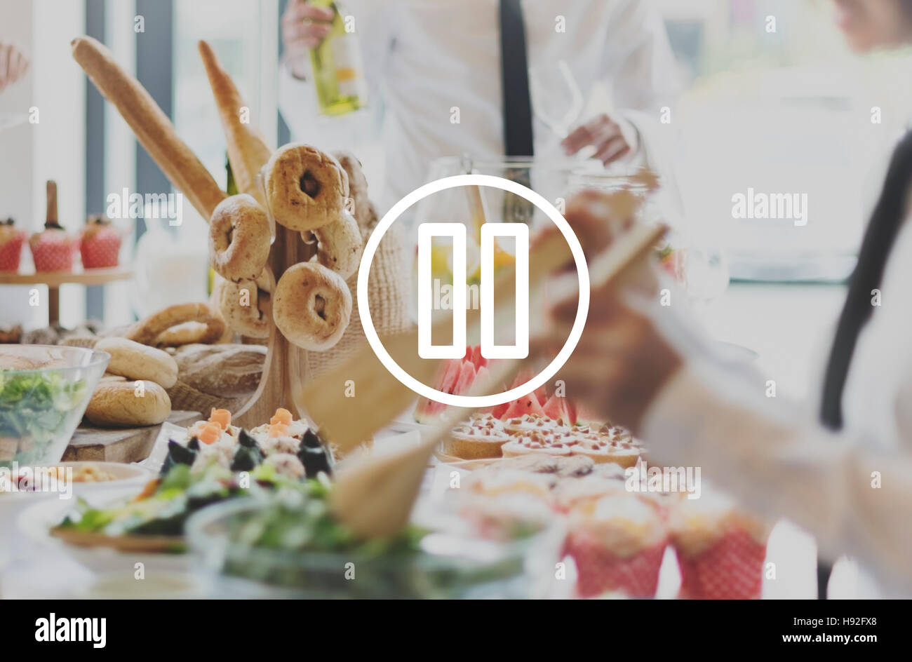 Pause button icon hi-res stock photography and images - Alamy