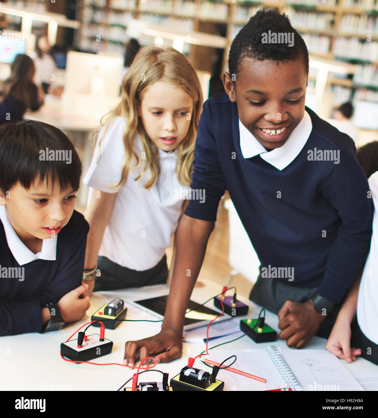 Eletronic Experiment Observation Physics Study Concept Stock Photo - Alamy