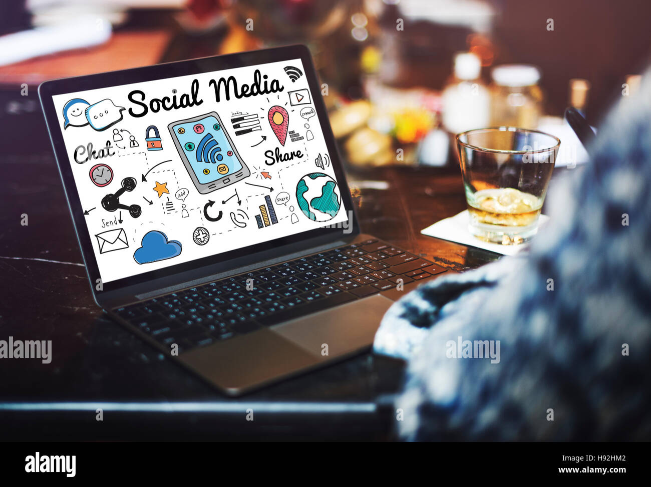 Share location information hi-res stock photography and images - Alamy