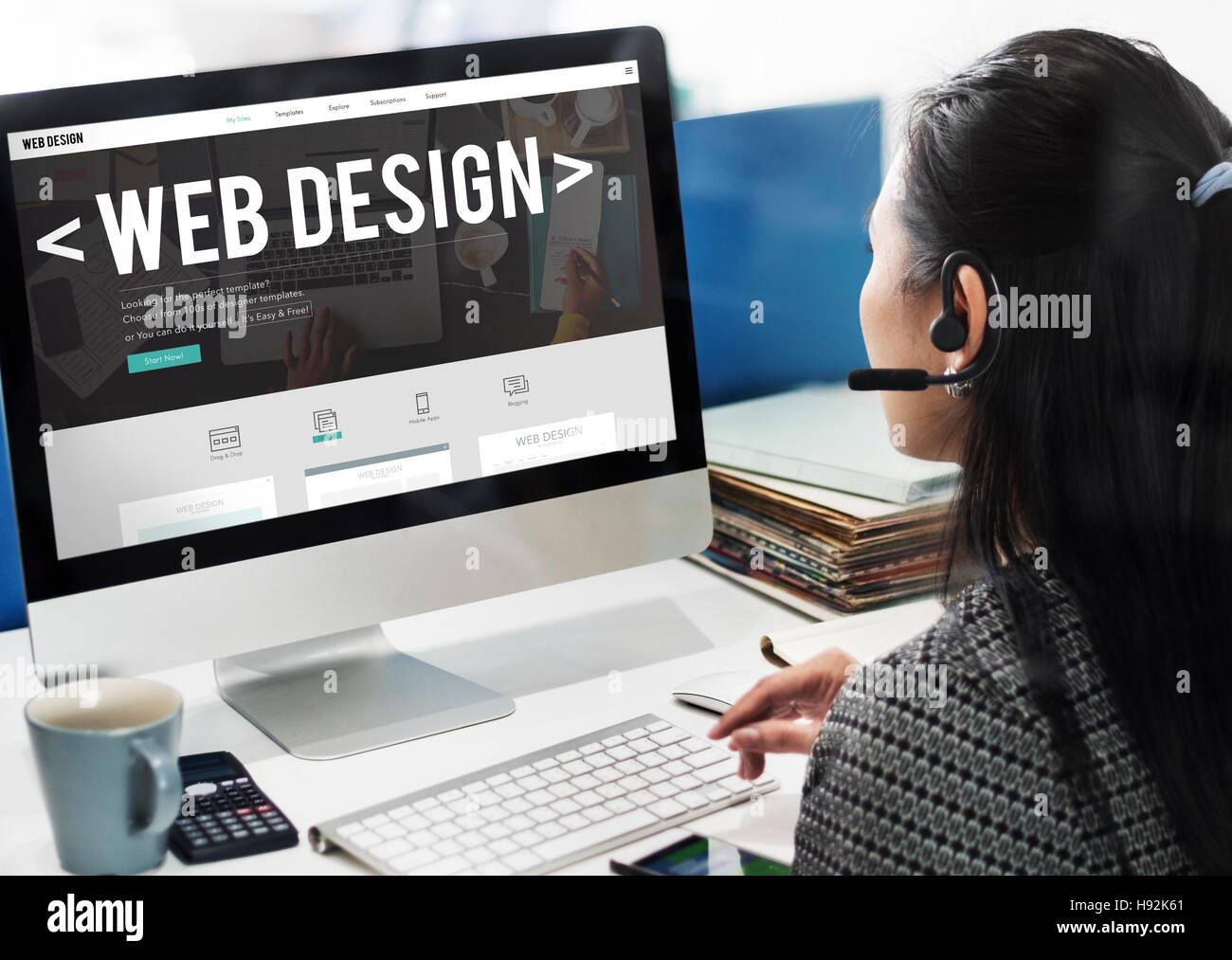 Internet program hi-res stock photography and images - Alamy