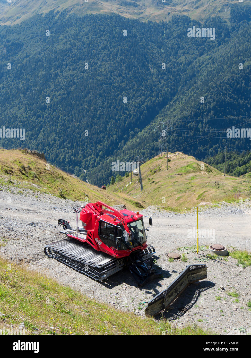 Snow removal equipment ski resort hi-res stock photography and images ...
