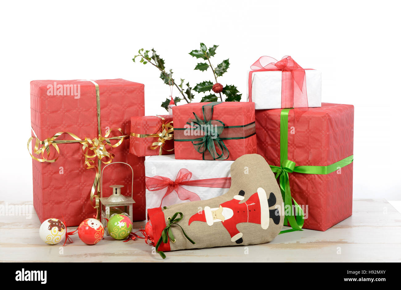 the red and white Christmas gift boxes Stock Photo - Alamy