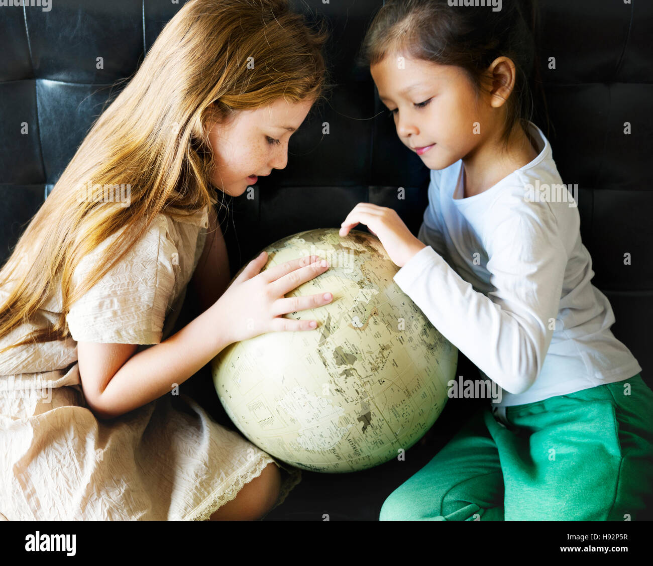 Girl Friends Global World Planet Learning Unity Concept Stock Photo - Alamy