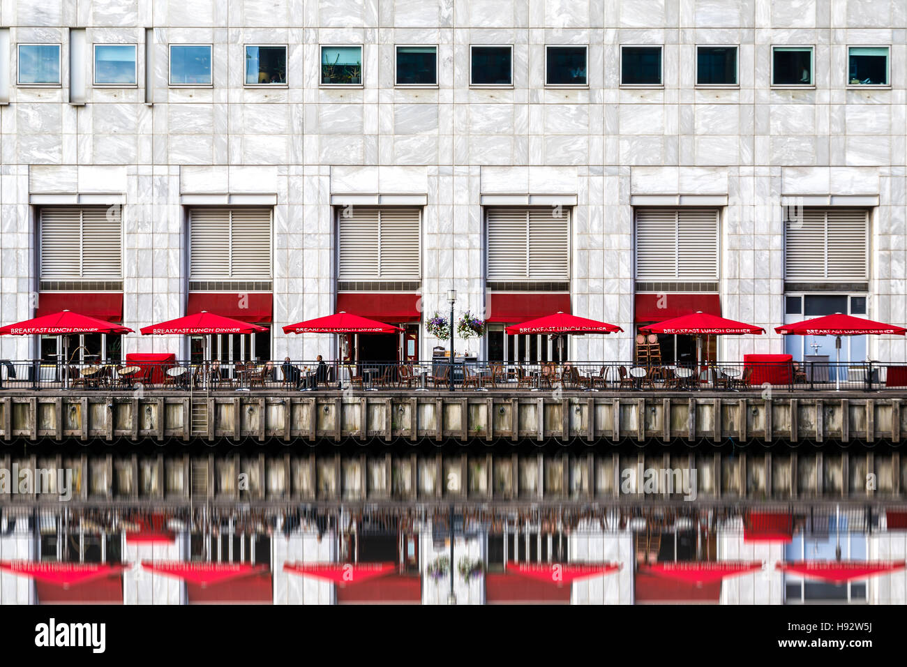 Waterfront restaurant in Canary Wharf, financial district of London ...
