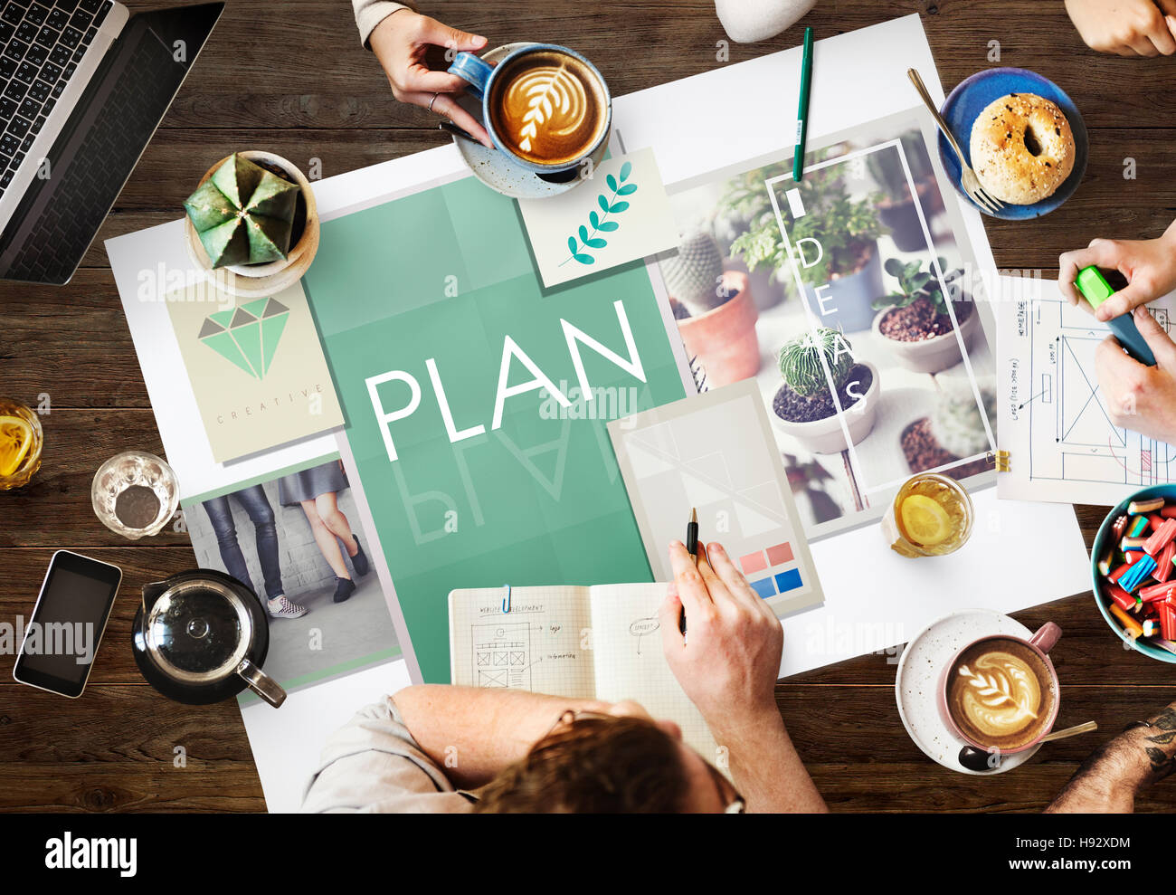 Solution strategy hi-res stock photography and images - Alamy
