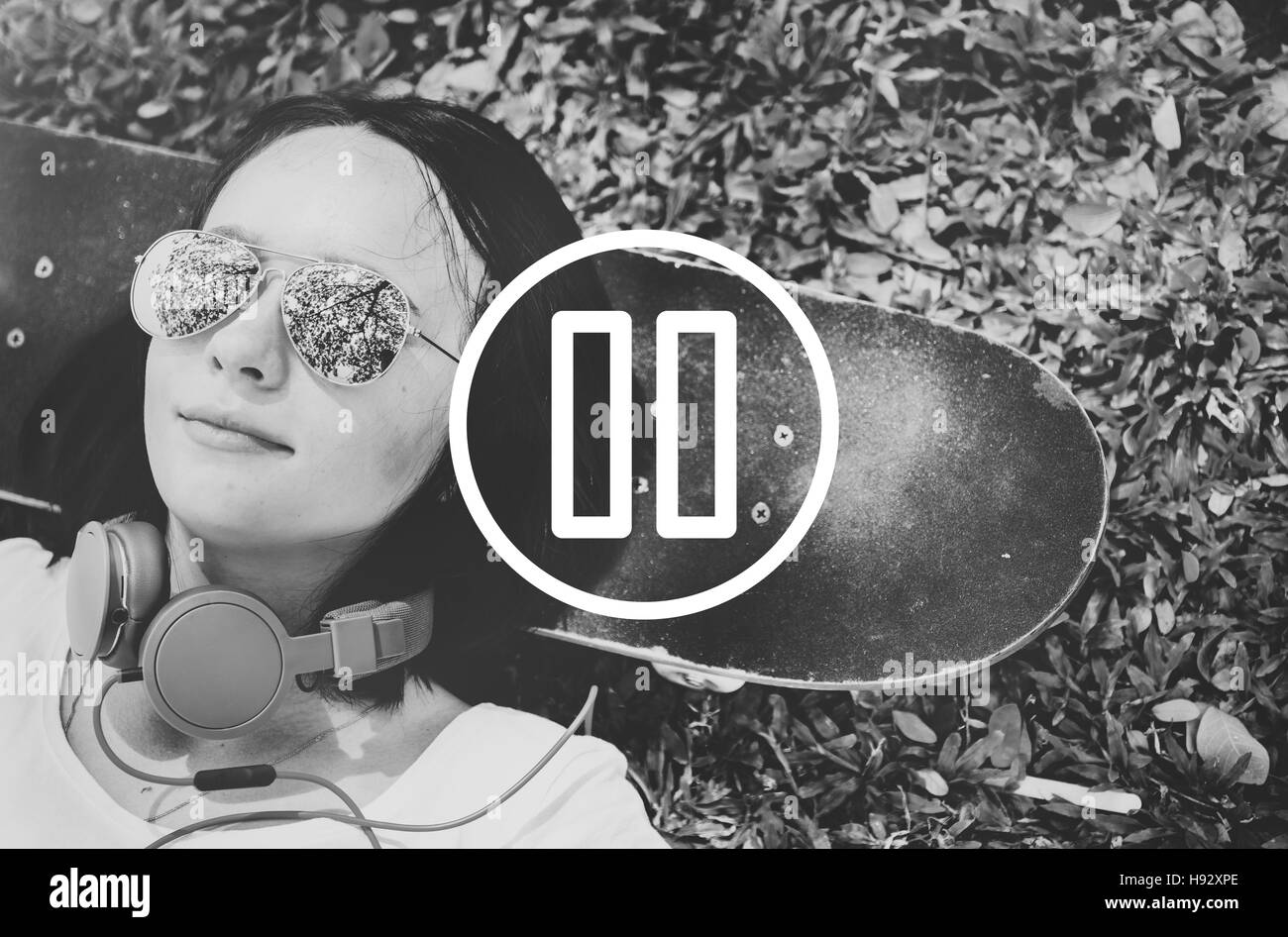 Rest media Black and White Stock Photos & Images - Alamy