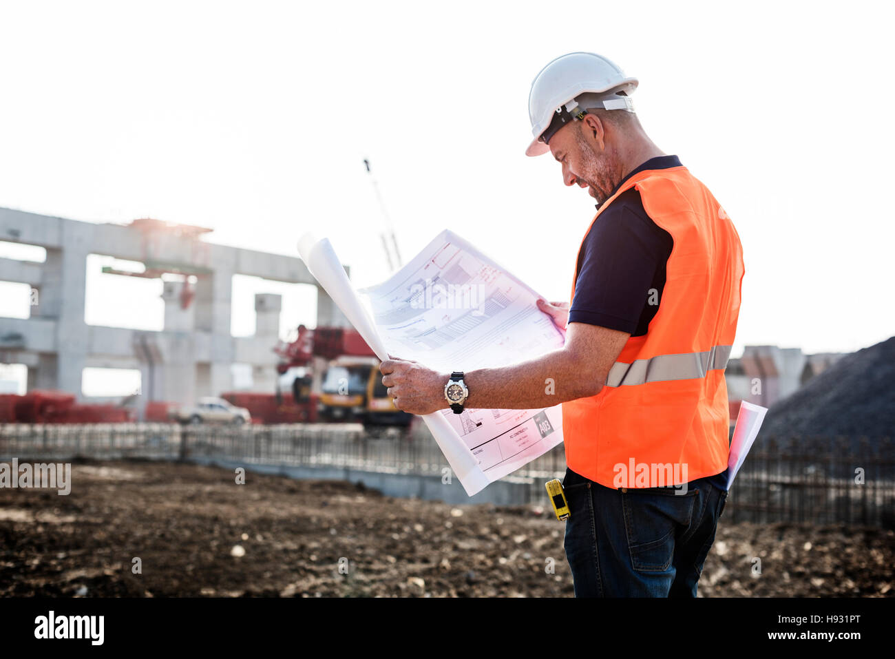 Architect Assistance Building Construction Site Concept Stock Photo - Alamy
