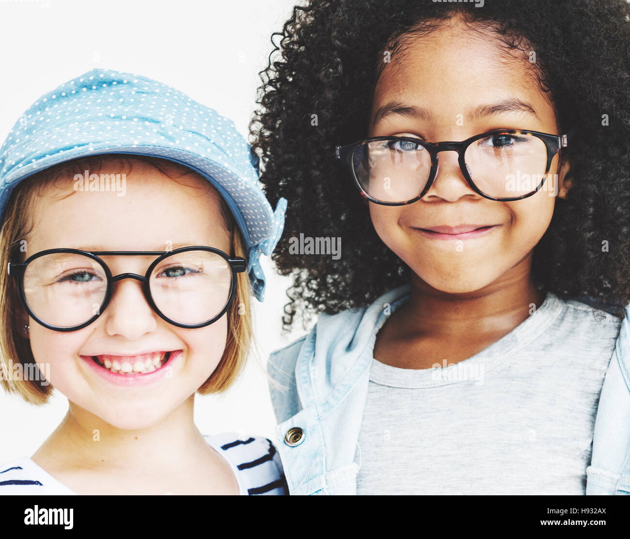 Retro friendship hi-res stock photography and images - Alamy
