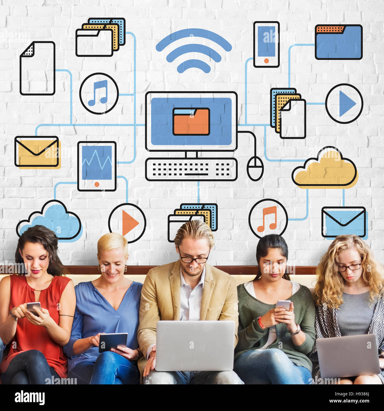 Electronic data hi-res stock photography and images - Alamy