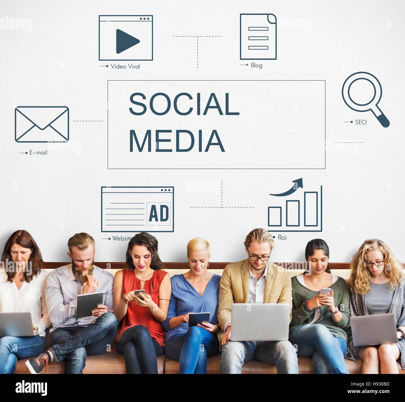 Social Media Advertisement Connection Concept Stock Photo - Alamy