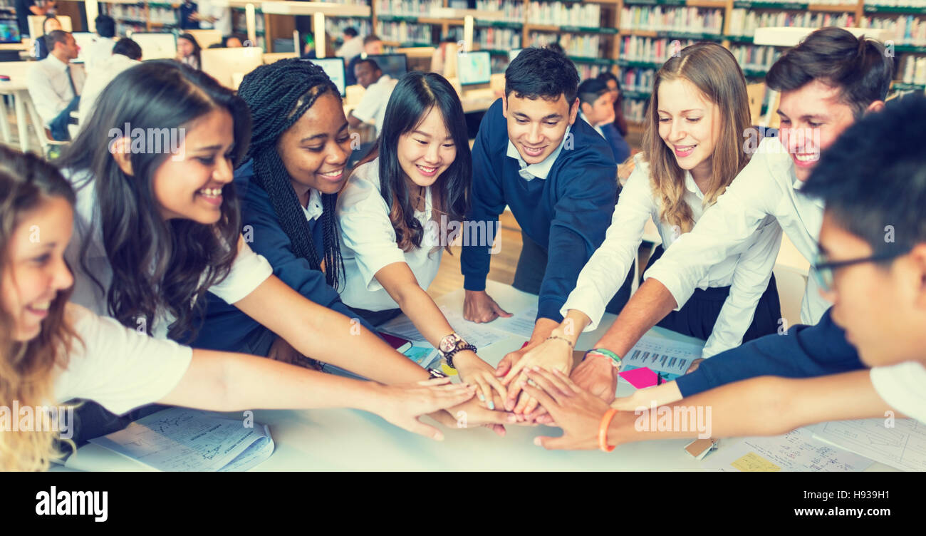 Reading university student union hi-res stock photography and images ...