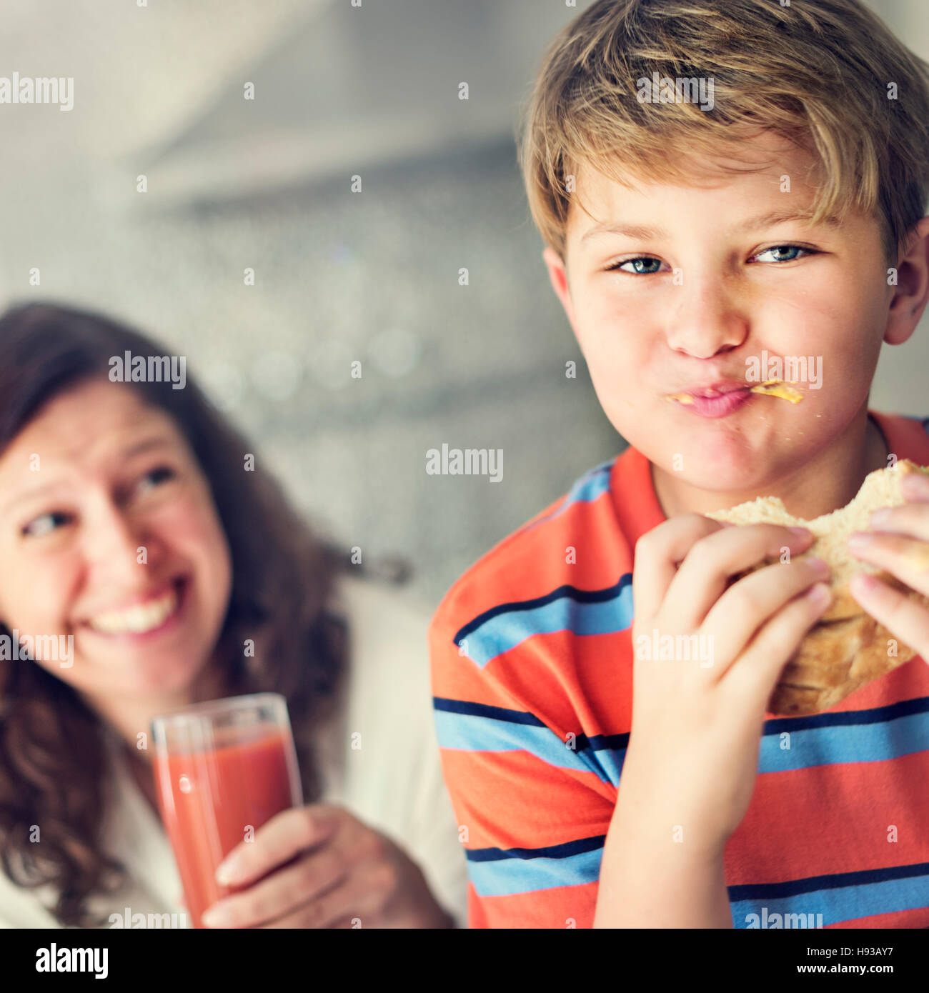 Starving child hi-res stock photography and images - Alamy