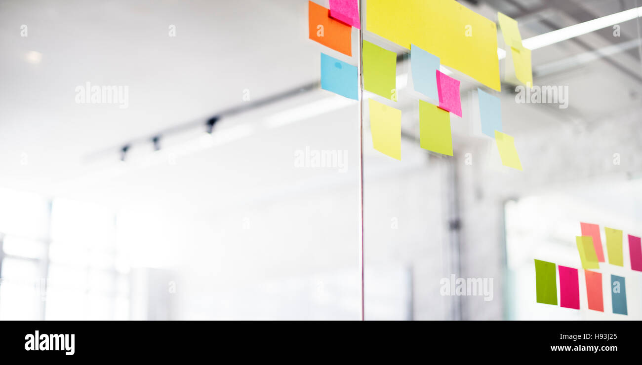 Post It Office Reminding Notice Organization Concept Stock Photo - Alamy