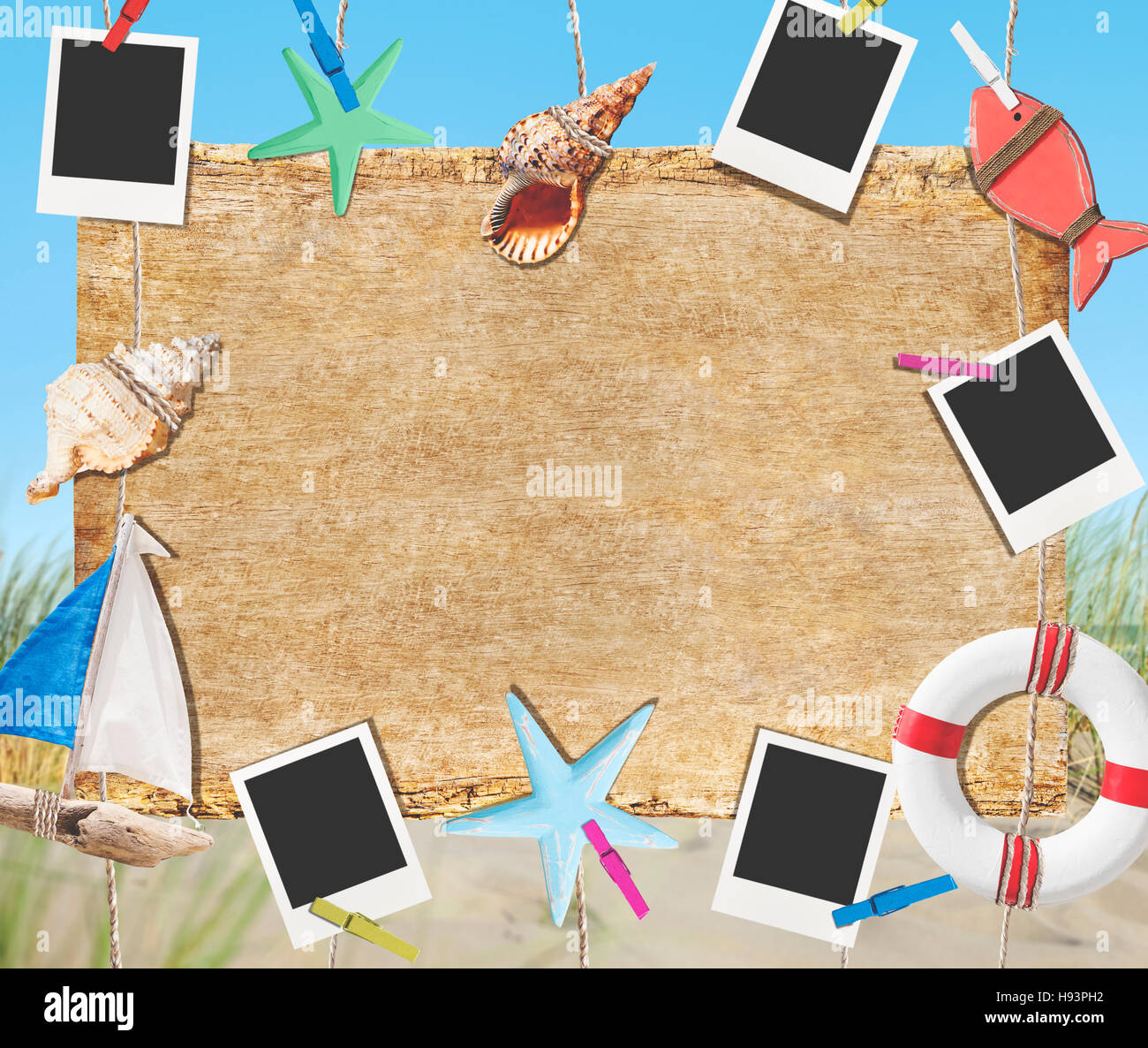 Placard Frame Photo Picture Timber Beach Wooden Concept Stock Photo - Alamy