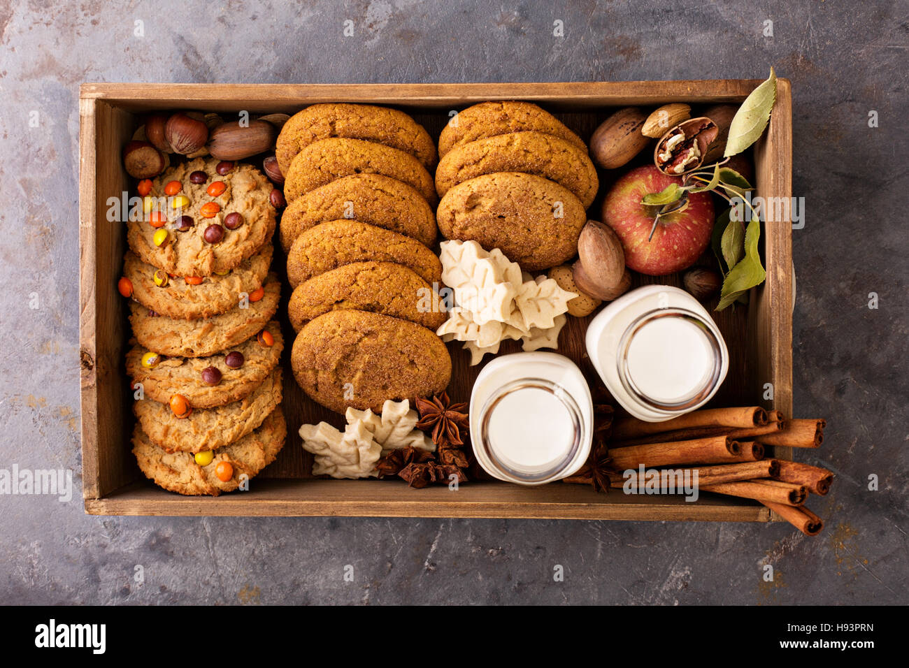 Fall variety hi-res stock photography and images - Alamy