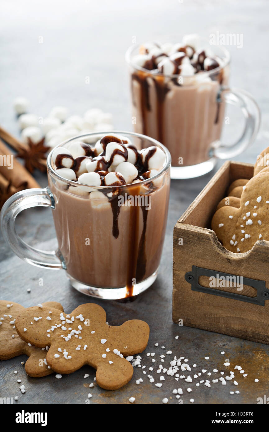 Hot cocoa marshmallows hi-res stock photography and images - Alamy