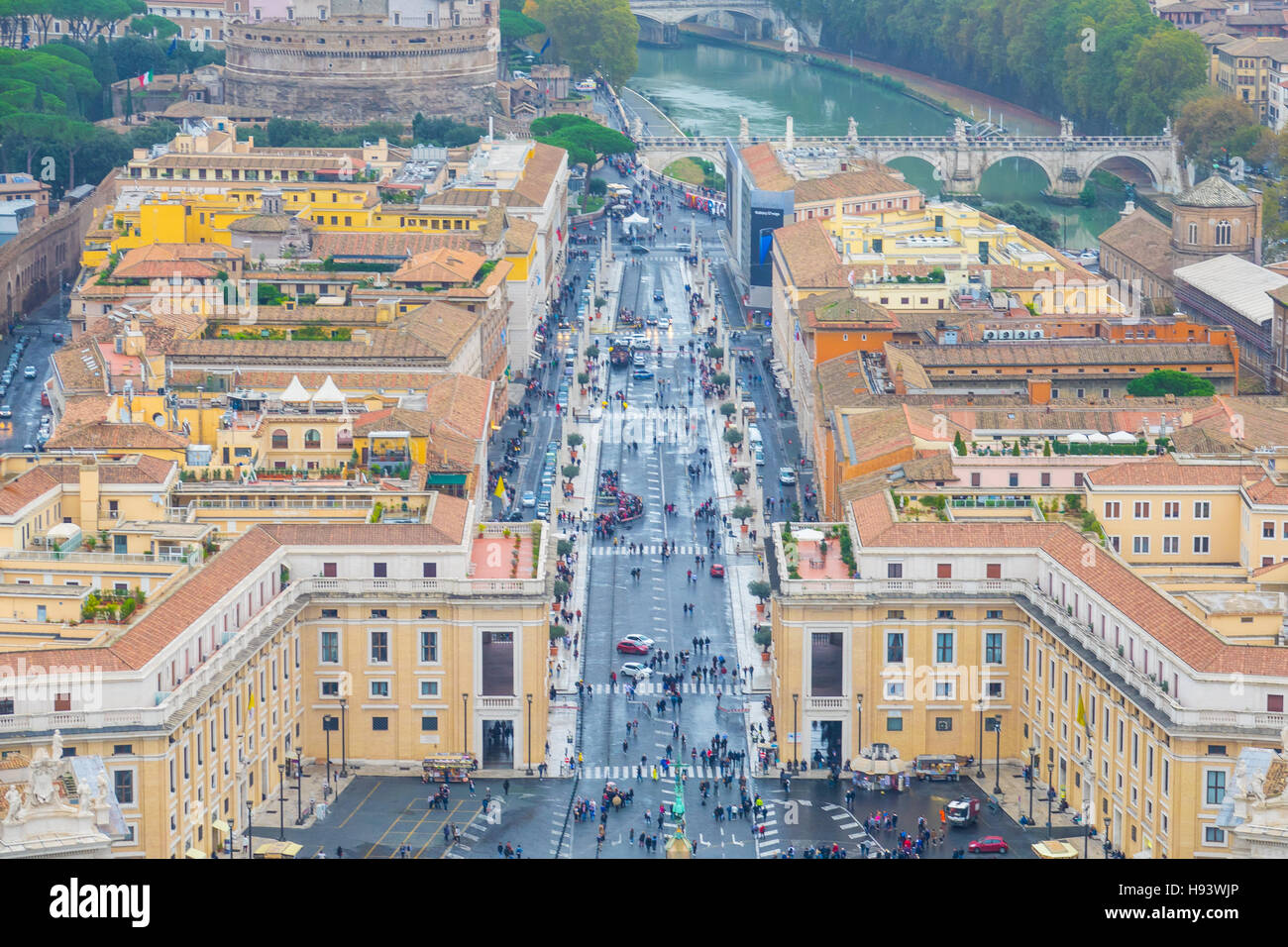 The street in Vatican city leading to St Peters Square in Rome Stock ...