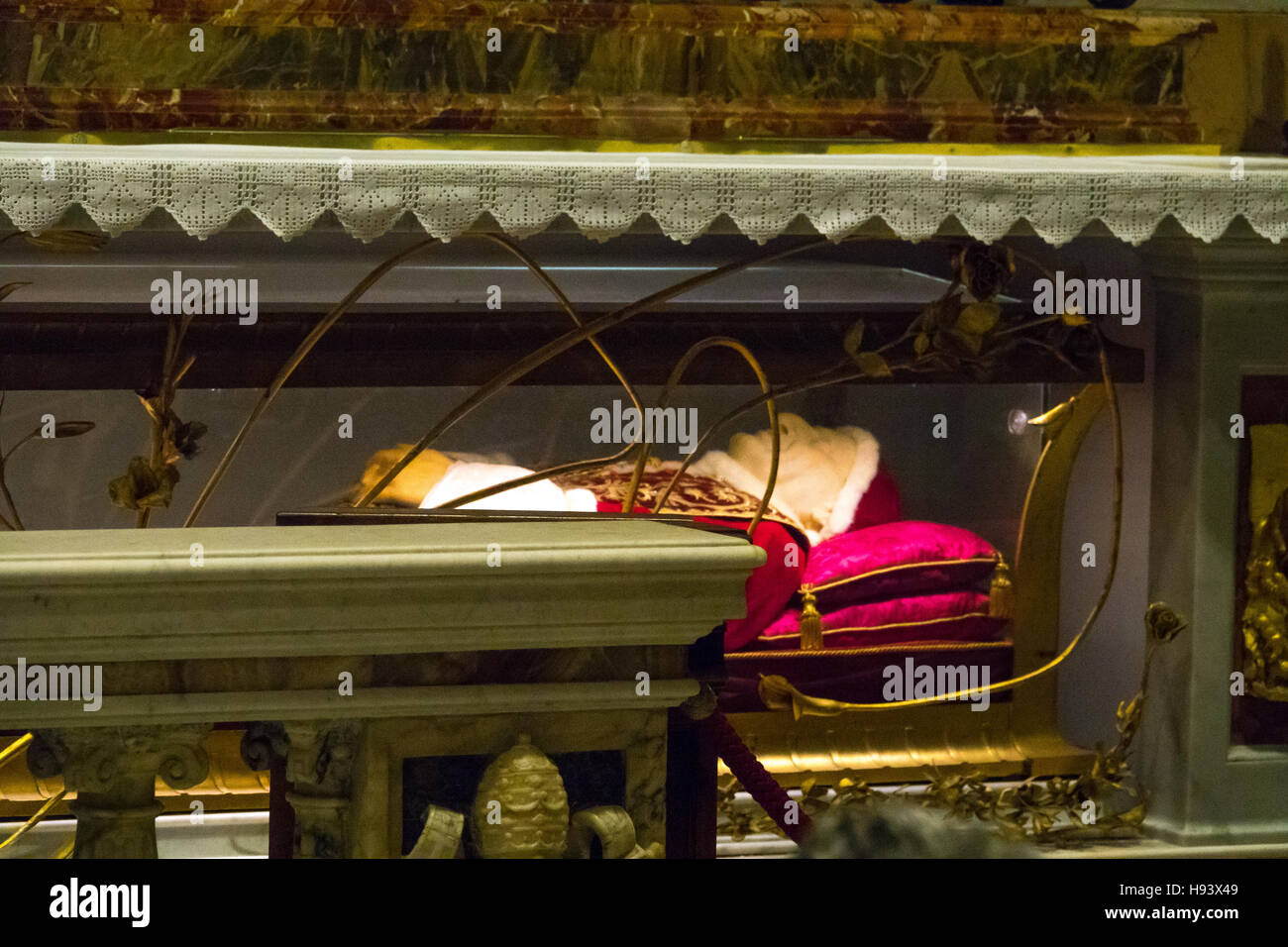 Tomb of a former Pope at St Peters Basilica in Rome - Vatican City ...