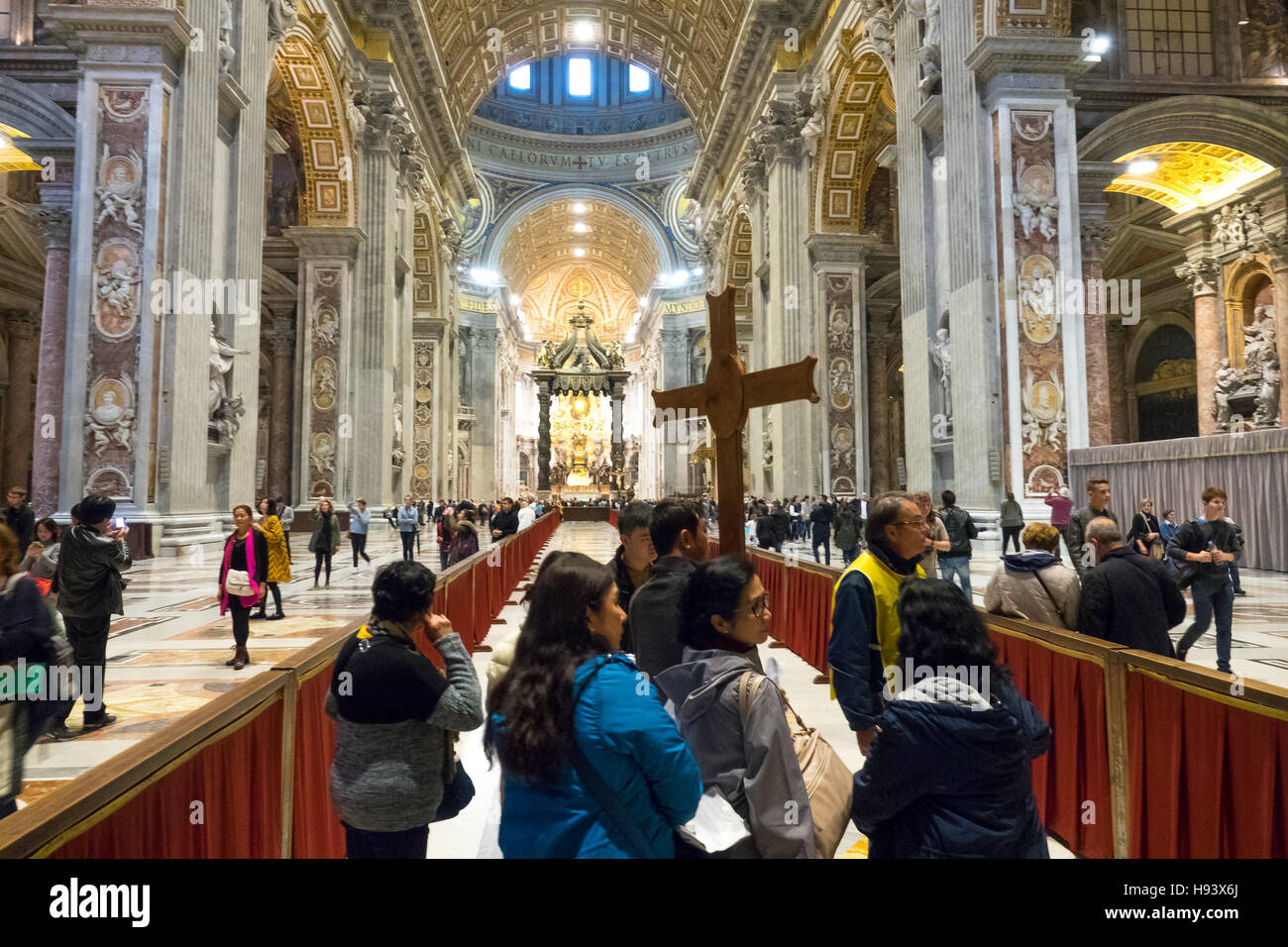 Group of pilgrims in St Peters Basilica Vatican City in Rome Stock ...