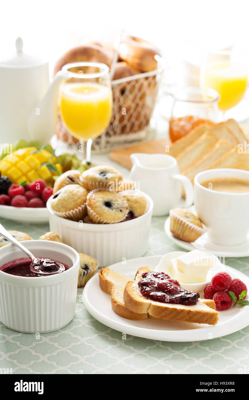 Fresh and bright continental breakfast table Stock Photo - Alamy