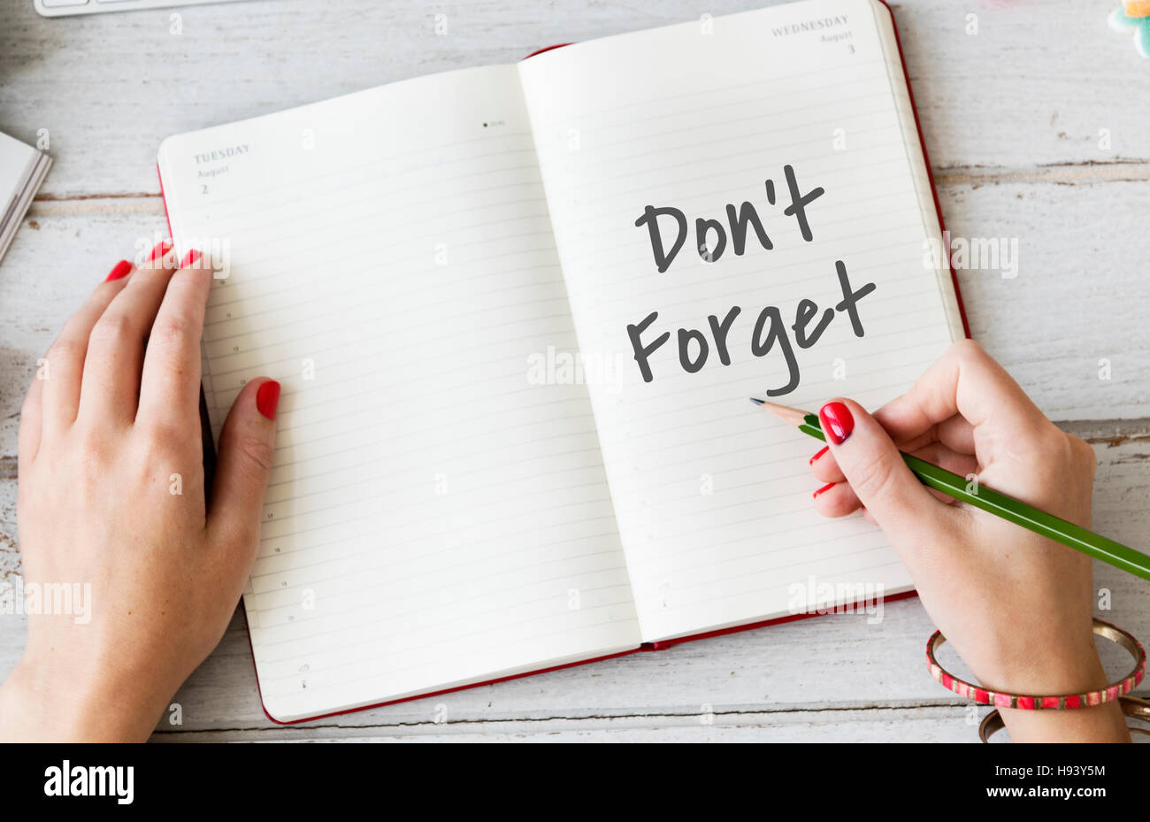 Don't Forget Notice Reminder Words Graphic Concept Stock Photo - Alamy