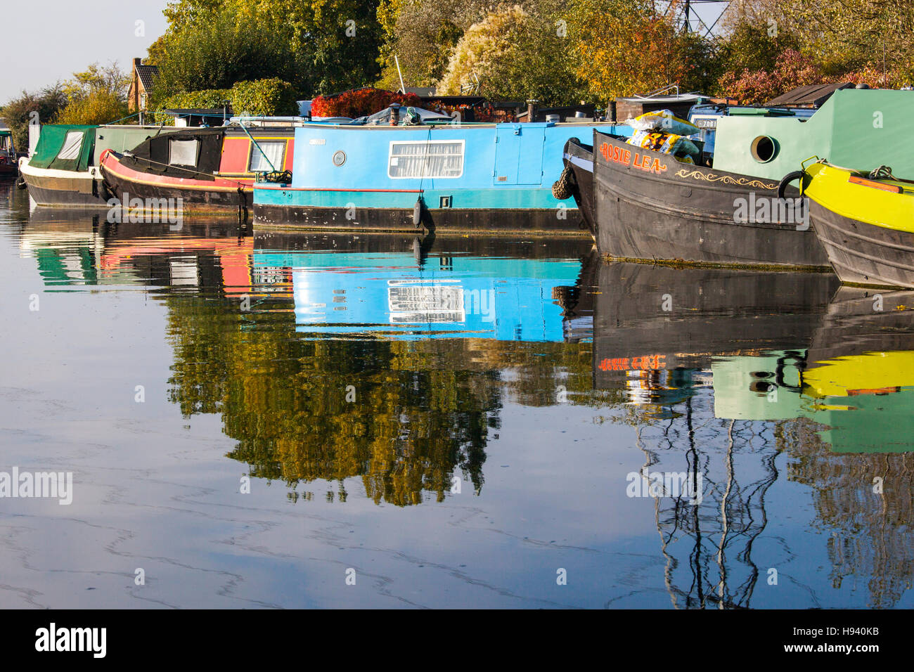 Boat reflections on the River Lea Stock Photo - Alamy